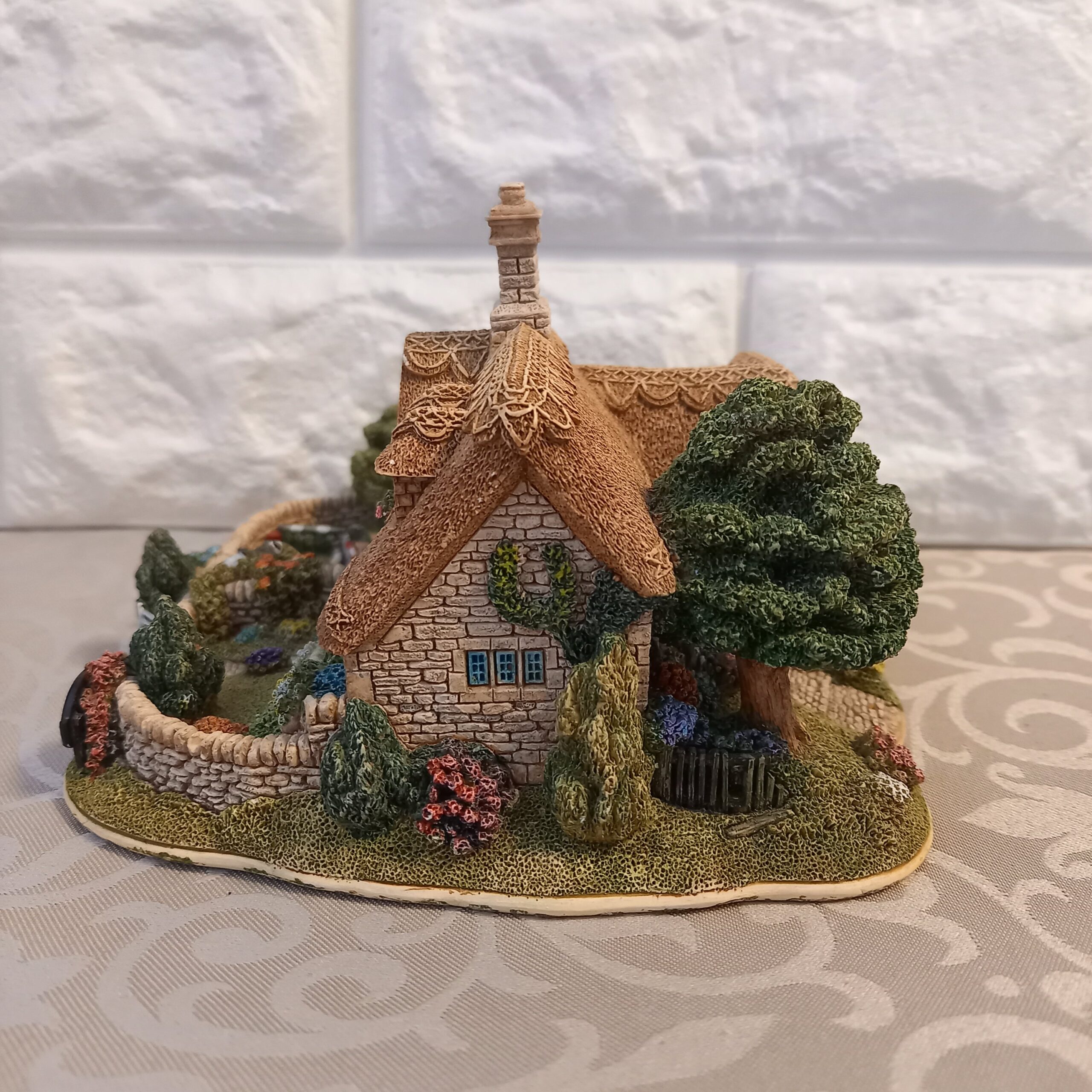 Bridle & Bit Stables 2000 ☆ | collections club